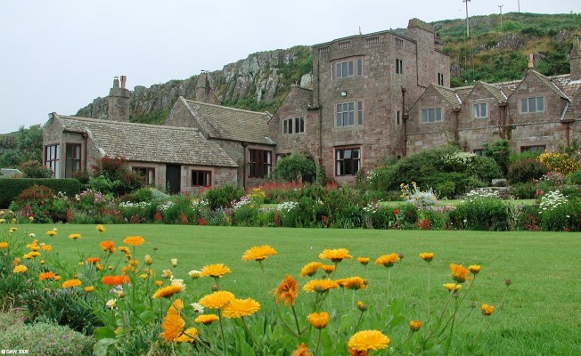 Views around Ayrshire, Arran & Inverclyde - Little Cumbrae House, Wee ...